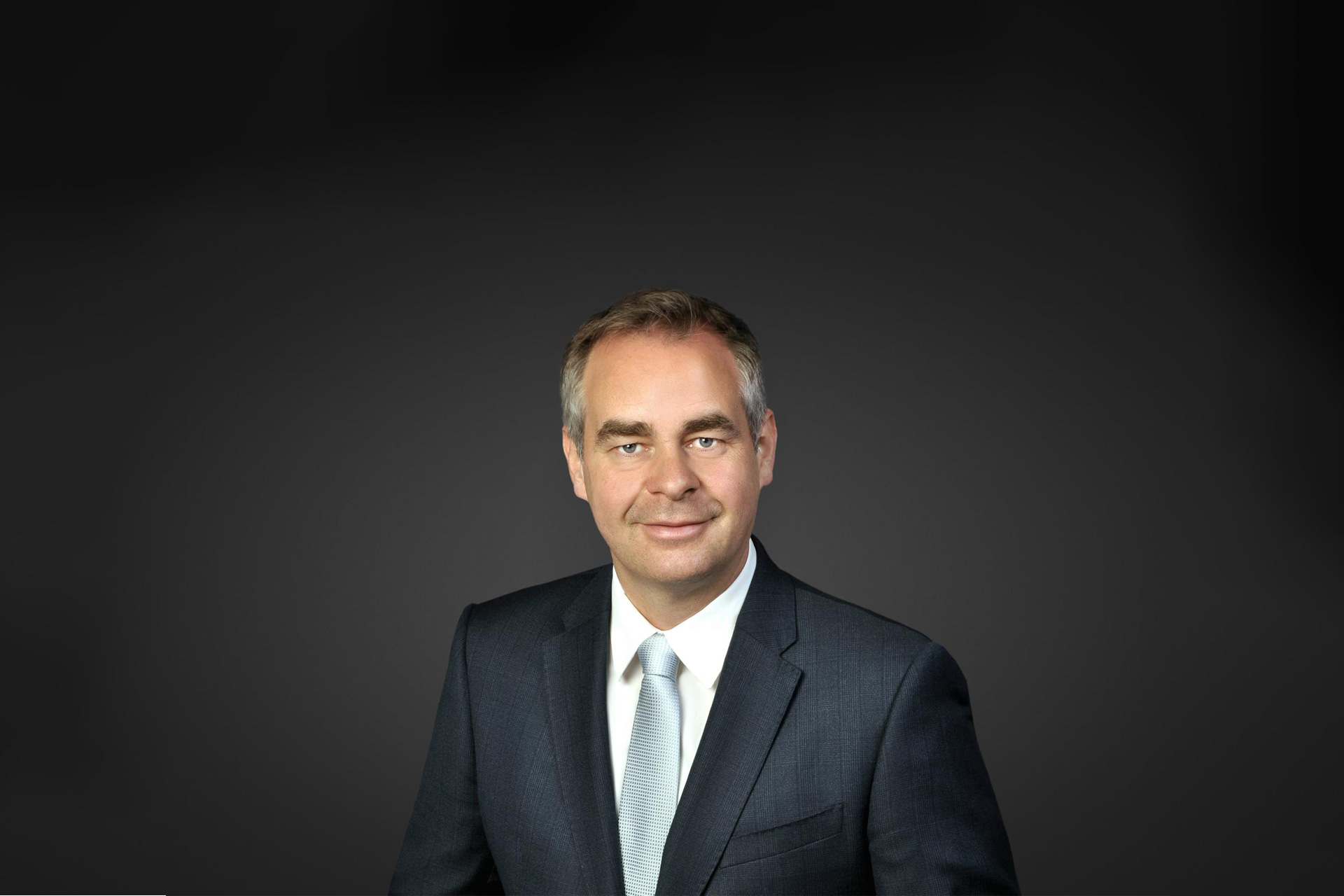 Anton Hötzl appointed as COO | Vontobel
